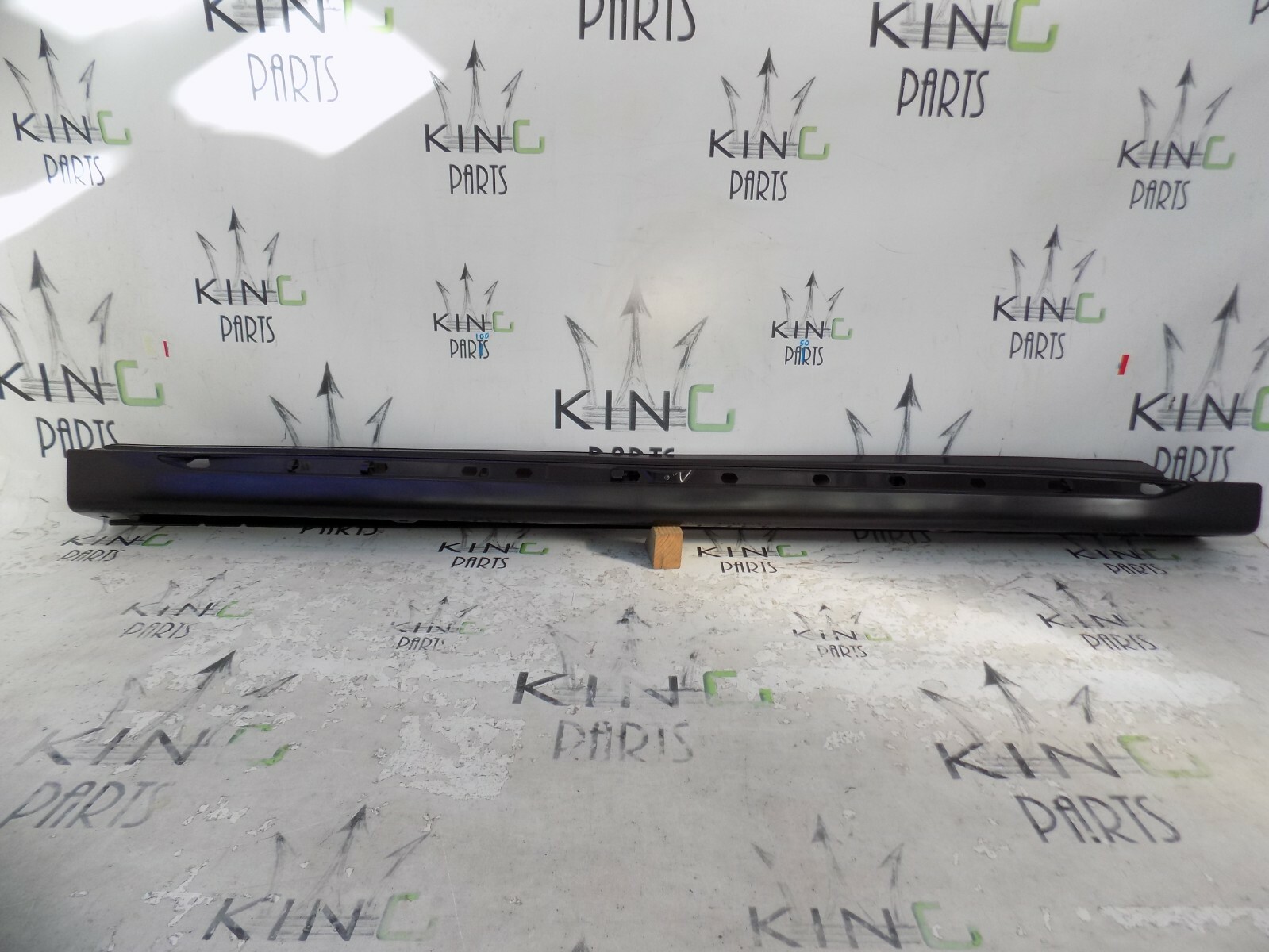 MITSUBISHI OUTLANDER PHEV 2012-ON RIGHT SIDE SKIRT SILL COVER *NEW ...