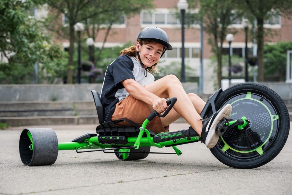 Huffy Green Machine 20 Inch Drift Trike, Sleek Ergonomic Design ...