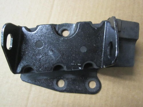 1968-1971 Lincoln MK III Mark III 460 Engine Motor Mount Right ...