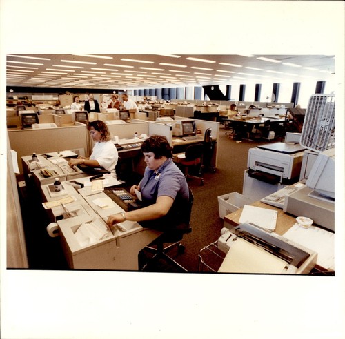 LG108 1991 Original Photo MINNEAPOLIS FEDERAL RESERVE BANK CHECK ...