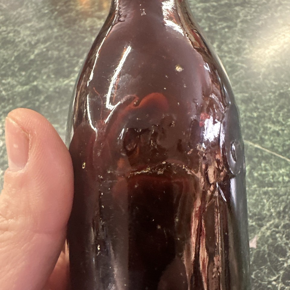 Nice Amber Straight Side Coca Cola Bottle with Arrows Knoxville, Tenn ...