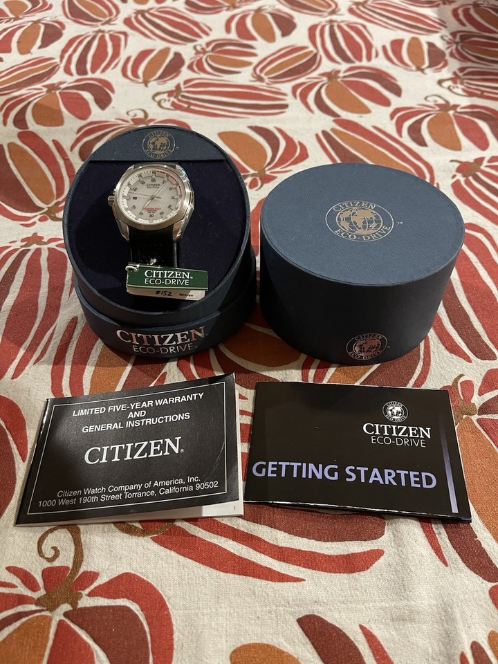Citizen Eco-Drive Titanium Golf WR 100 Sapphire Crystal Watch E111 ...