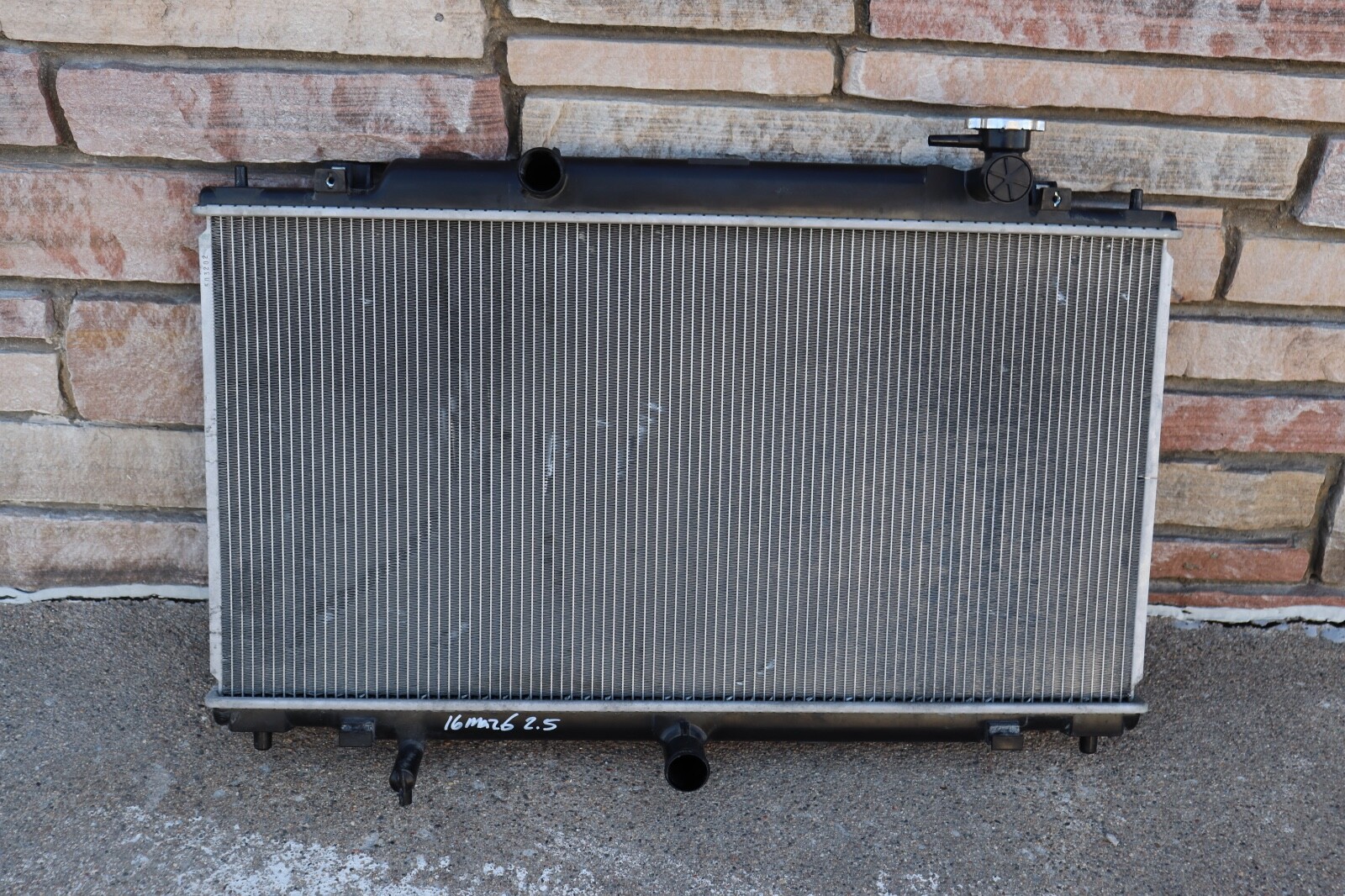 P2011126 2014-2017 Mazda 6 Cooling Radiator 2.5L 34K Miles PA66-GF30 ...