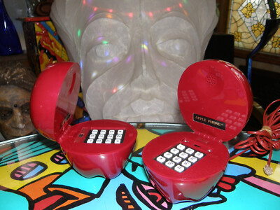 📞📞📞 2 Vint Red Apple Phone AP-303 Novelty Push Button Landline ...