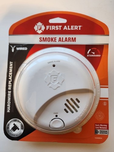 First Alert 9120B/ SMI100-AC Smoke Detector & Alarm, AC Powered Battery ...