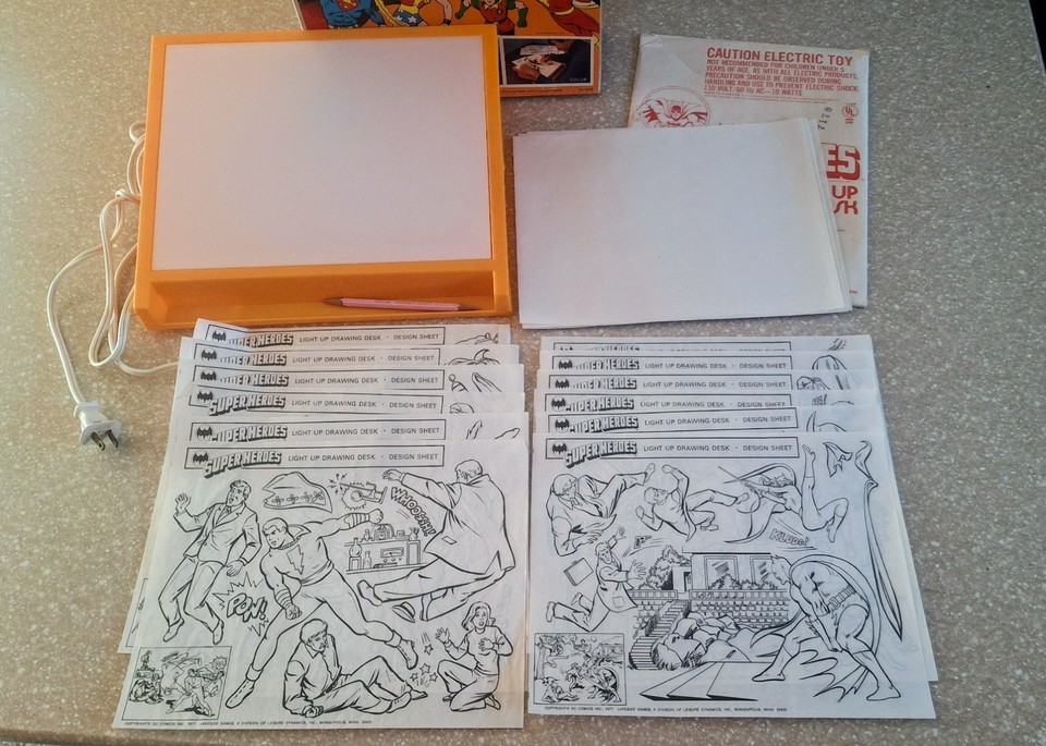 1976 Lakeside Superheroes (DC Comics) Light Up Drawing Desk | eBay