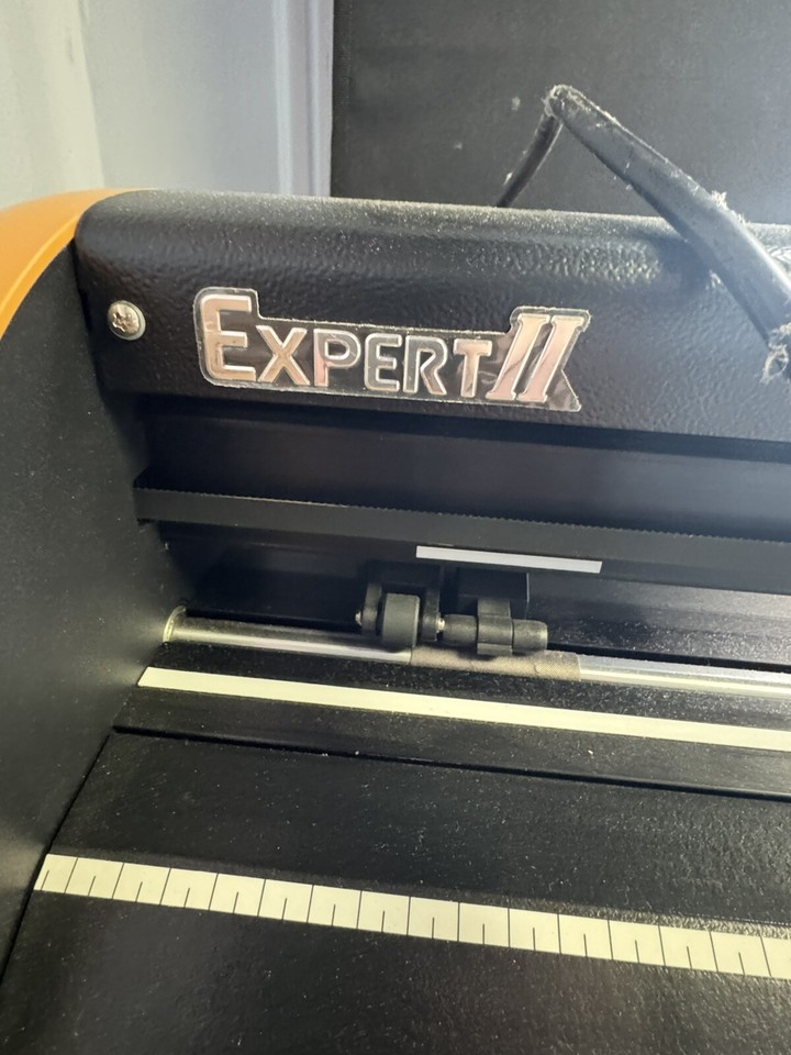 GCC Expert Ⅱ LX 24 Vinyl Cutter Plotter WITH SOFTWARE, MANUAL AND POWER ...