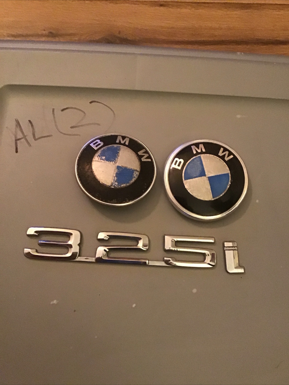 1999-2005 BMW 325i Emblem Logo Letters Badge Lot Of 3 Emblems 1872324 ...