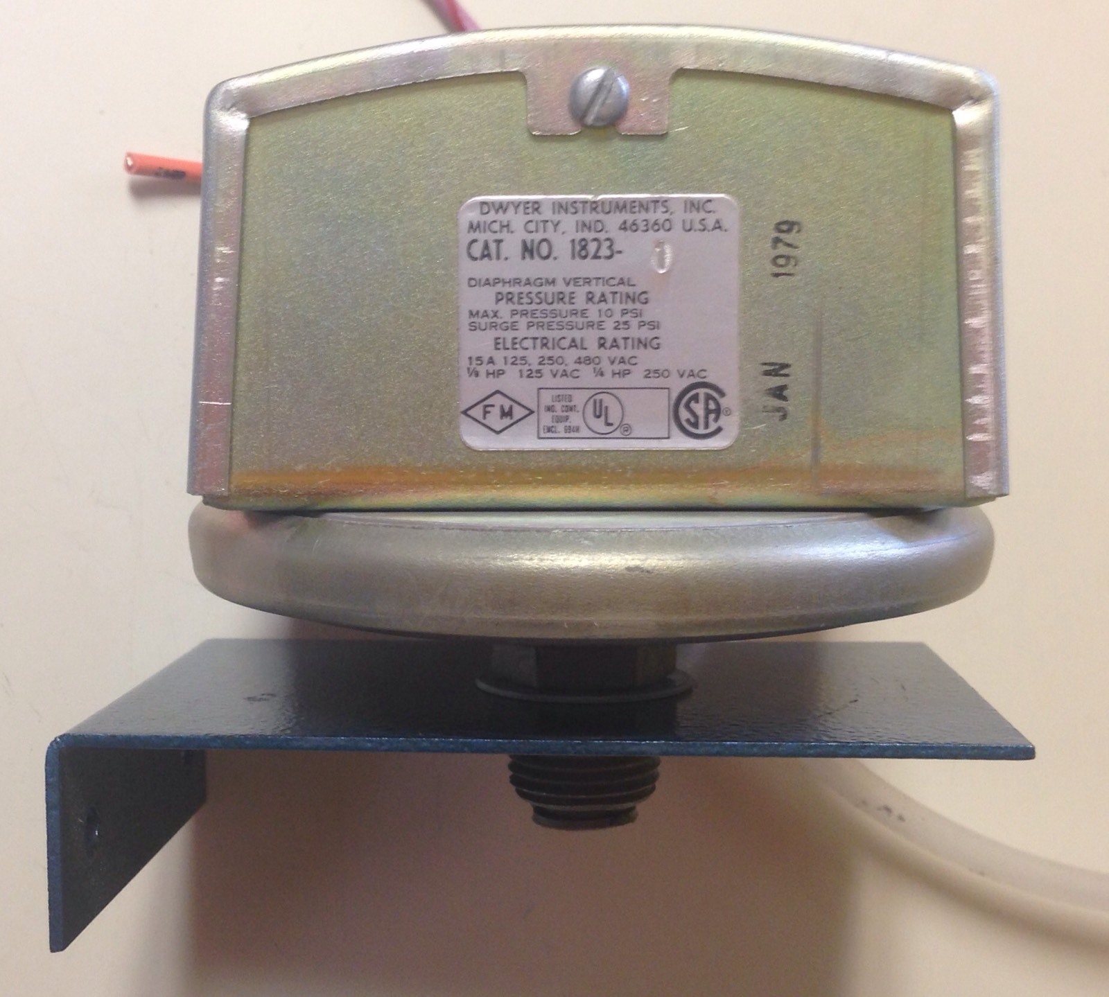 DWYER 1823-1 DIFFERENTIAL PRESSURE SWITCH SERIES 1800 10 PSI | eBay