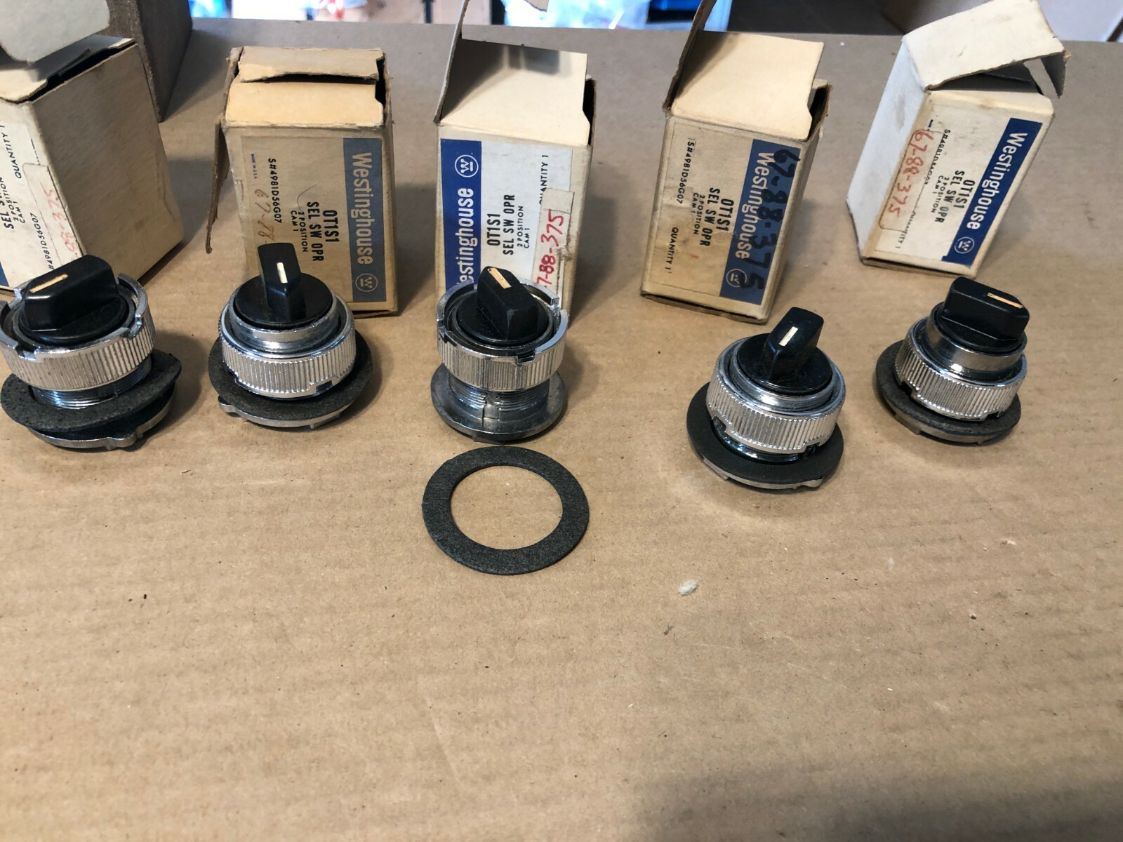 GE. Selector Switch, 2 Position, OT1S1 | eBay