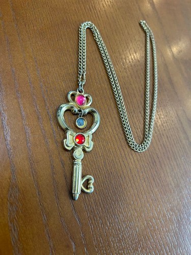 Anime Cosplay Props Pretty Guardian Sailor Moon Space-Time Key Necklace ...