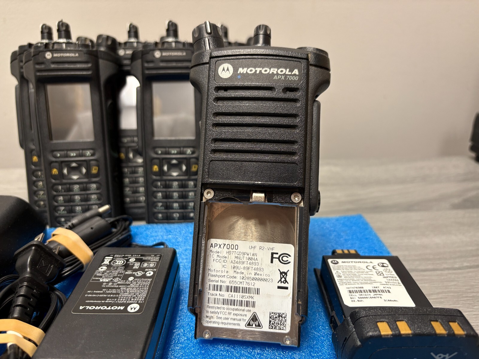 Motorola APX7000 M3.5 UHF2/VHF Dual Band P25 Phase 2 TDMA Portable ...