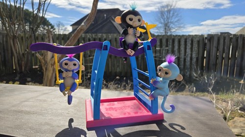 Wowwee Fingerlings Monkeys LOT of 3 With Playground | eBay
