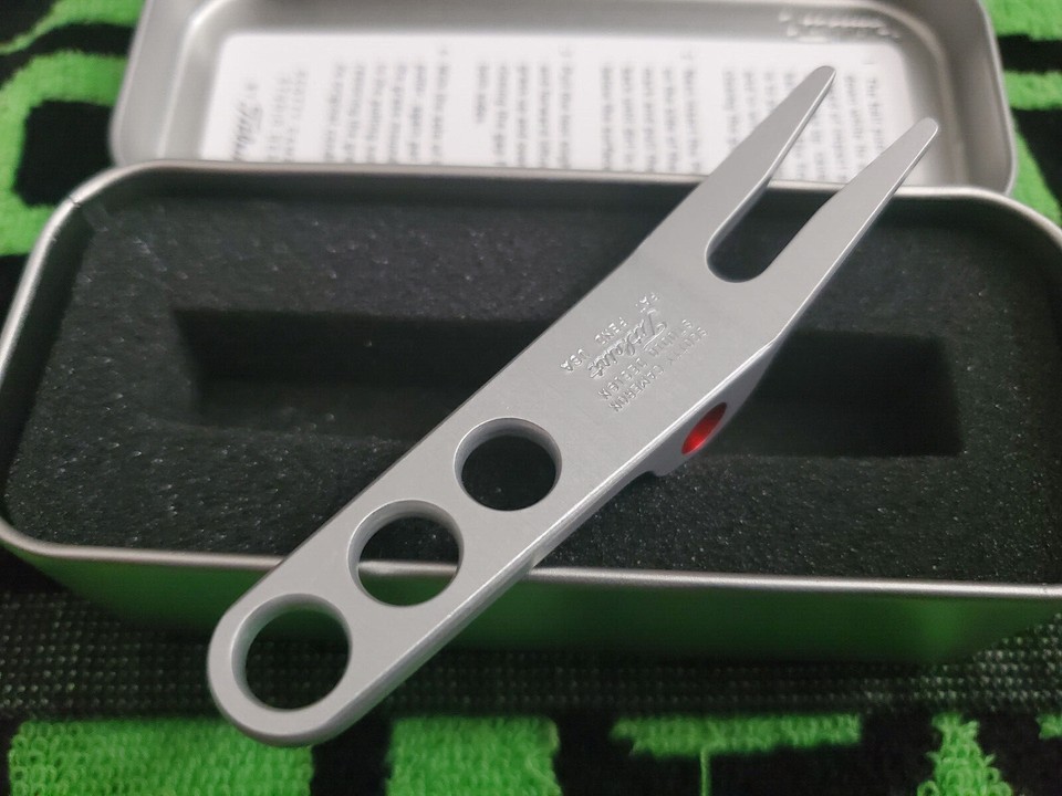 Scotty Cameron/Titleist Pivot Tool Silver Red Dot Divot Tool Tin New⛳⛳⛳ ...