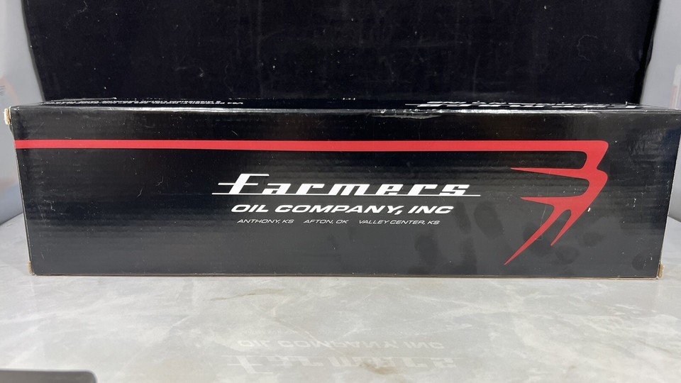 FARMERS Oil 1:64 DCP Peterbilt 389 Mid Roof Propane Tanker NIB 68-0985 ...