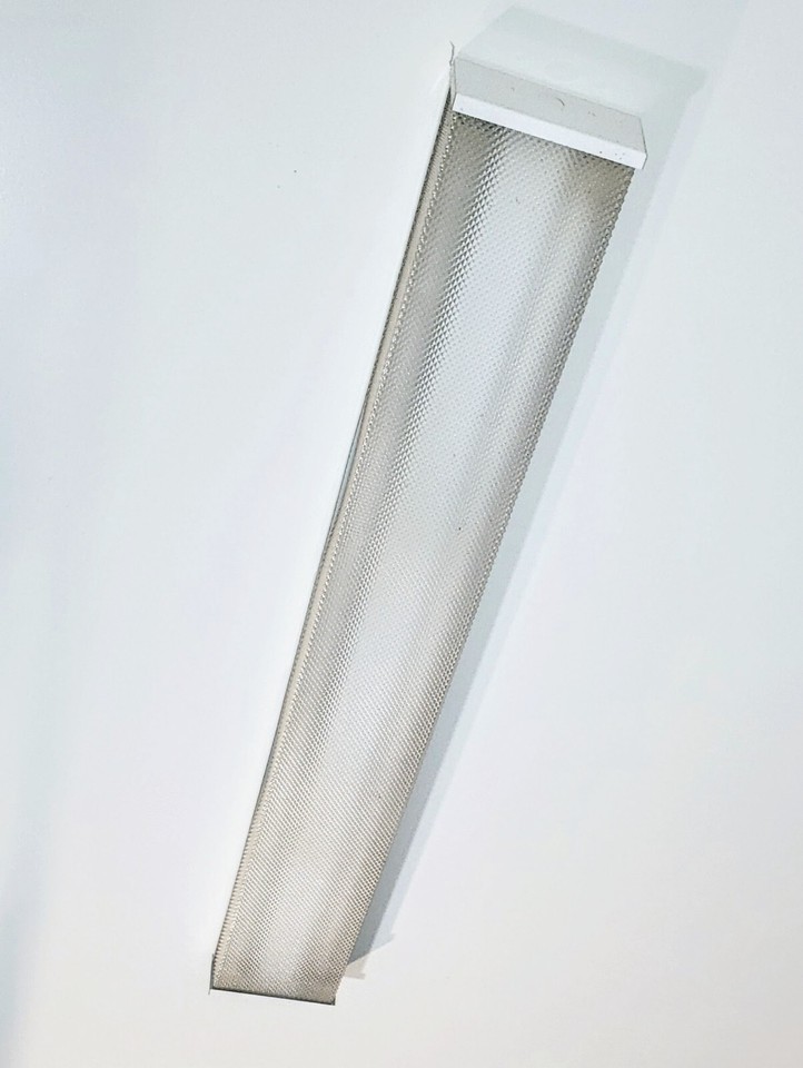 Used 48" Fluorescent Light Fixtures + 2 FREE Bulbs! | eBay