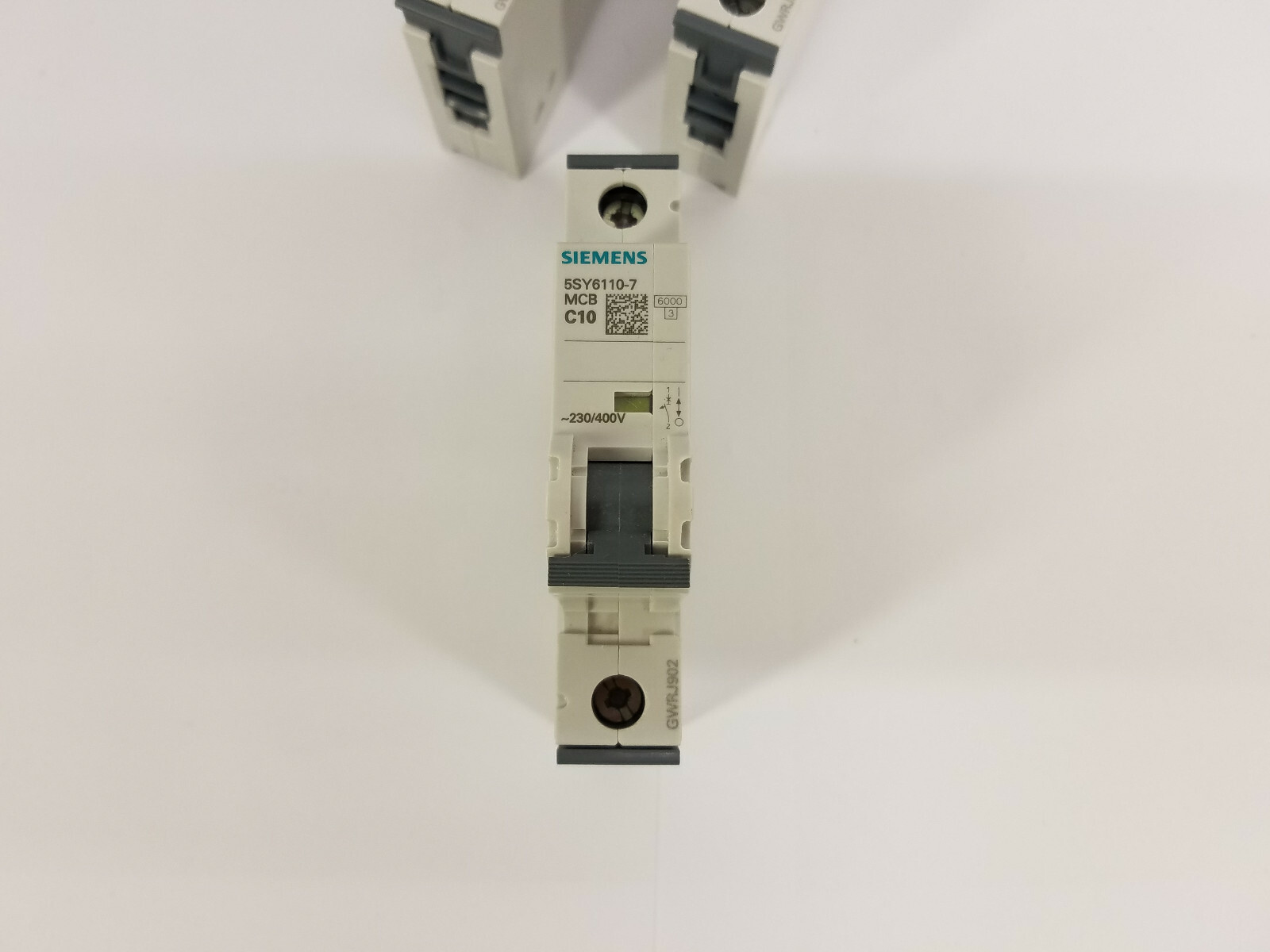 (3) Siemens 5SY6110-7 MCB C10 Miniature Circuit Breaker 230/400V, 1 ...