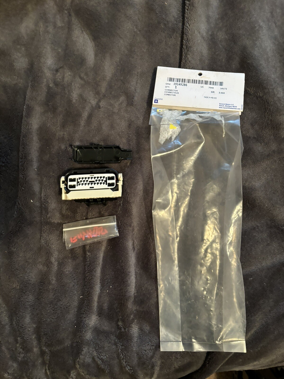 NEW OEM 2007-2012 GMC Cadillac Chevrolet Brake Control Module Connector ...