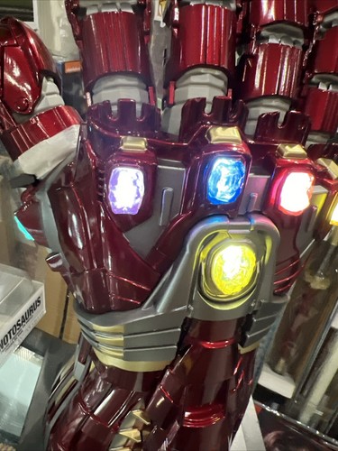 Nano Infinity Gauntlet (Hulk) 1:1 Scale Life-Size Light Up Heavy Metal ...