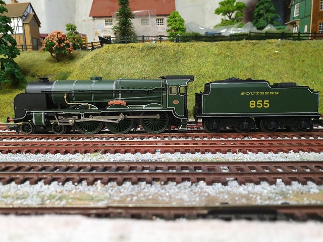Bachmann 31-404 Lord Nelson 855 Robert Blake in Maunsell Souithern ...