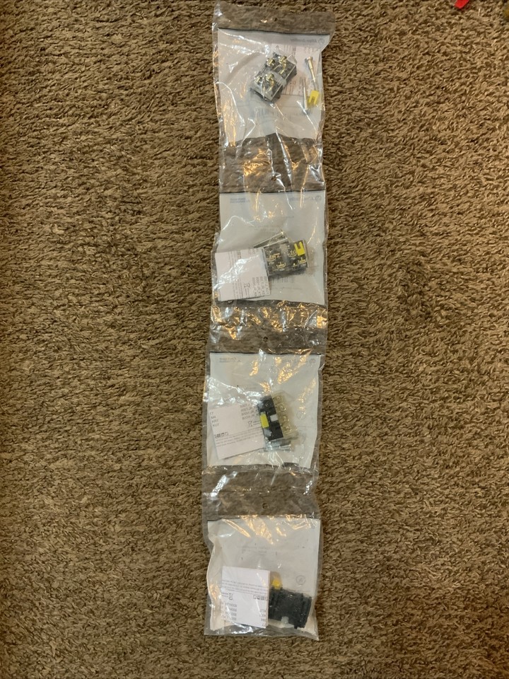 Allen-Bradley 800T-XA 1 N.C. (Late Break) - 1 N.O. Contact Block, 30mm ...