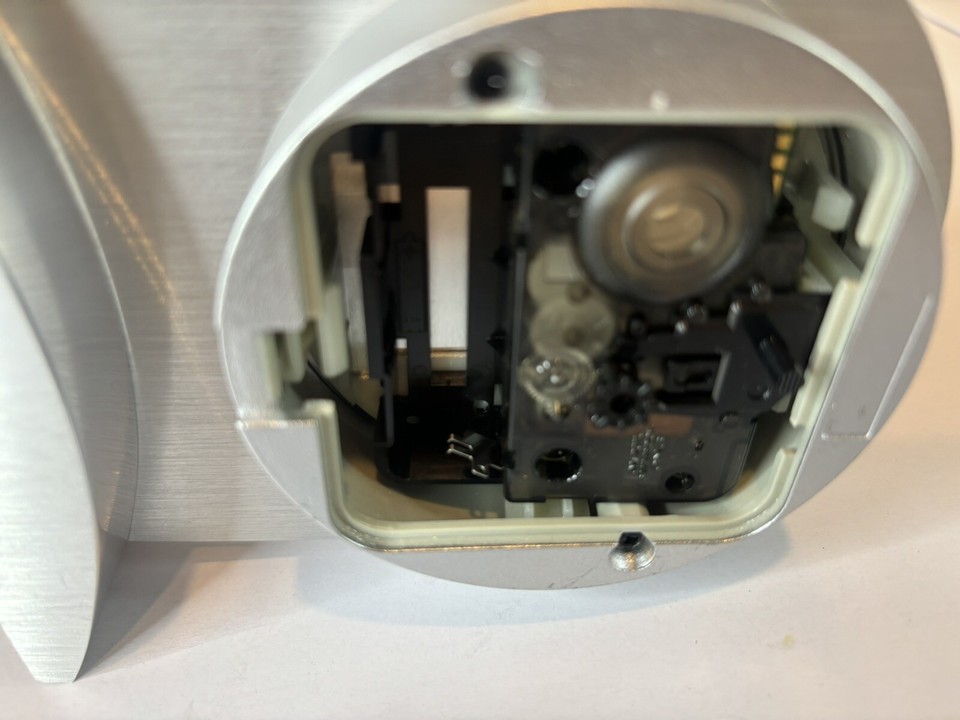 Seiko Westchester Executive Alarm Clock, Gray Analog, Quartz QHE163SLH ...