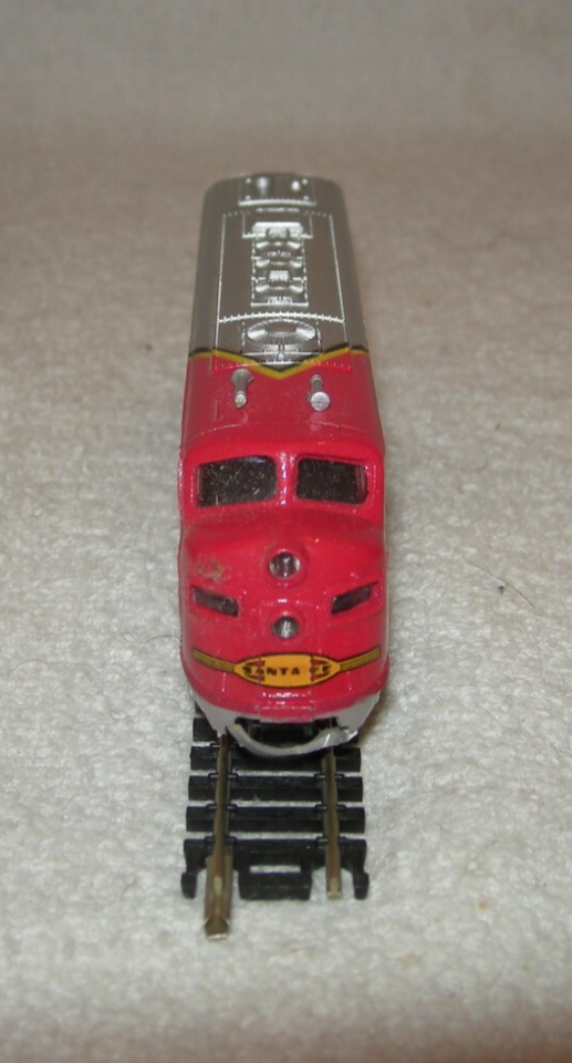 Bachmann N Scale F7-A Santa Fe Diesel Locomotive #215 Tested and ...