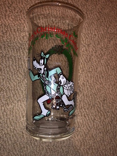 mickeys Christmas carol goofy as Marleys ghost vintage coke glass 1982 ...