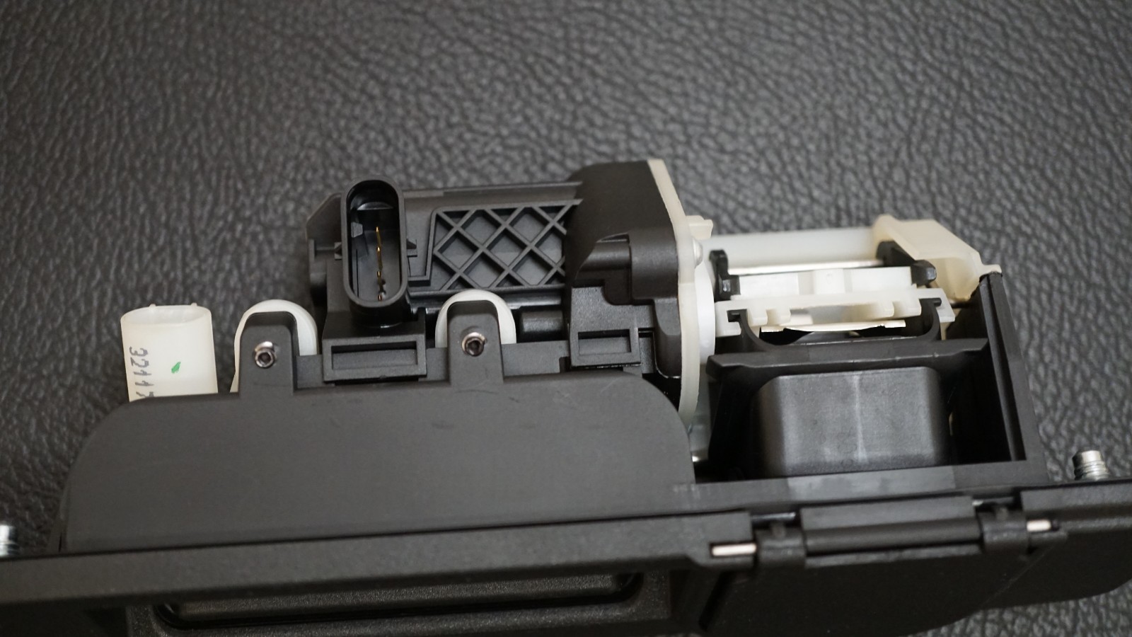 OEM MERCEDES BENZ 2016-2018 GLS GLE GLA GLC TAILGATE HANDLE A1667500993 ...