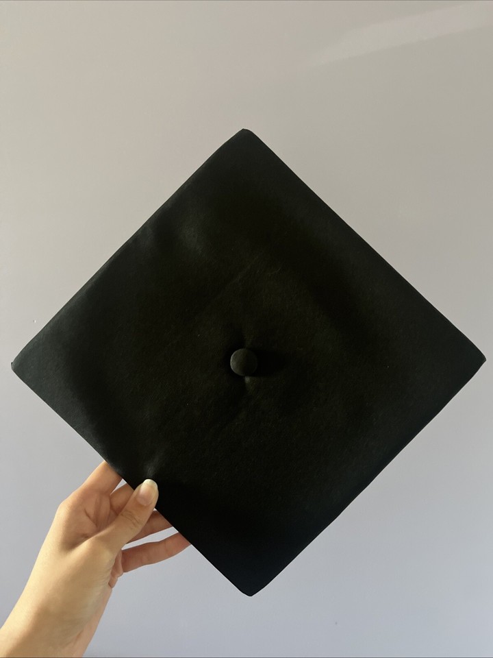 Jostens Graduation Cap & Gown In Great Condition | eBay