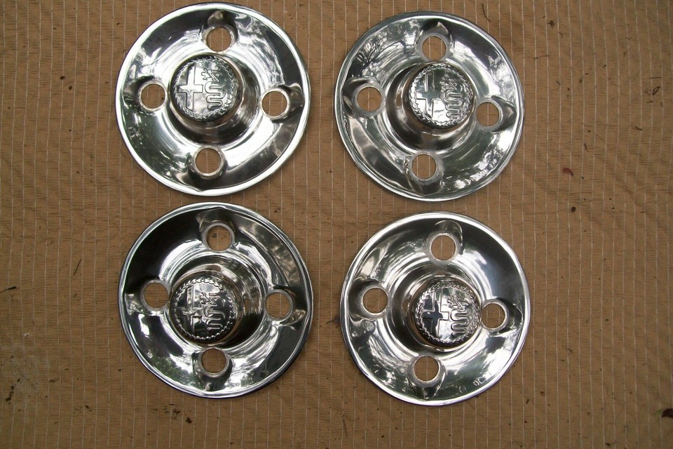 ALFA ROMEO HUBCAPS CLASSIC EARLY 1970,S ERA COLLECTORS ITEM STORED ...