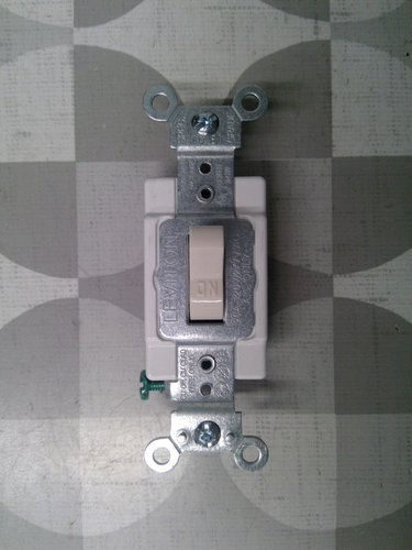 Leviton 1221-ST 20A 120/277V 1P Toggle Switch, Light Almond **Free ...