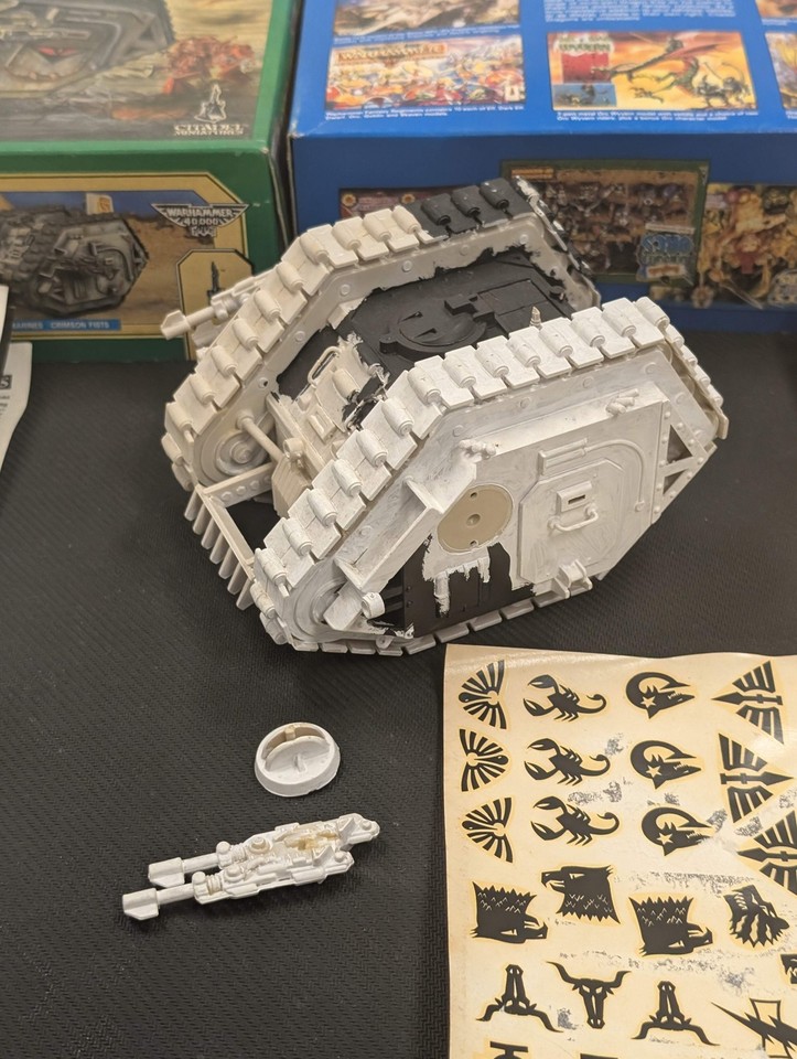Warhammer 40k Rogue Trader Land Raider - Part Assembled with Box BB068 ...