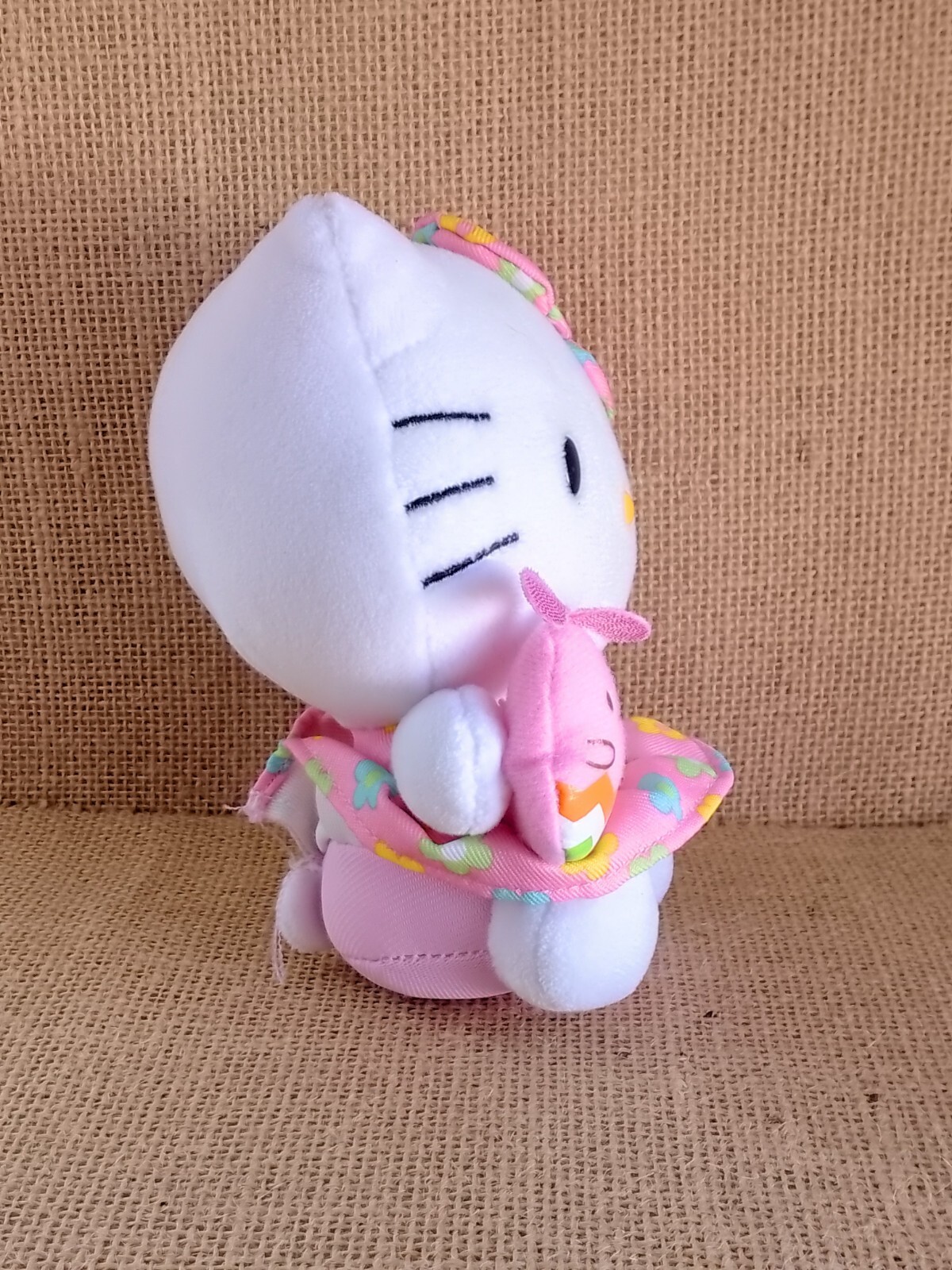 Hello Kitty Easter Pal 2015 Ty Collectable Stuffy Super Soft All Ages ...