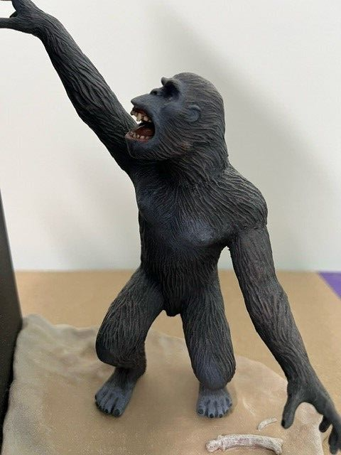 2001 a Space Odyssey Model Kit - Clavius Astronaut and Ape with ...