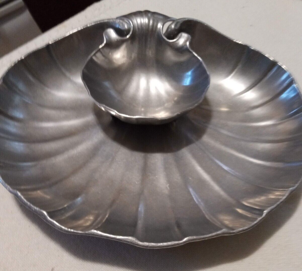 Vintage "Carson Co. Freeport PA" Pewter Clam Shell Chip 'n' Dip Tray 2 ...