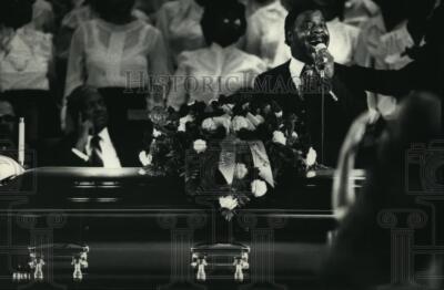 1988 Press Photo Andrew Jackson sang at funeral service for slain ...