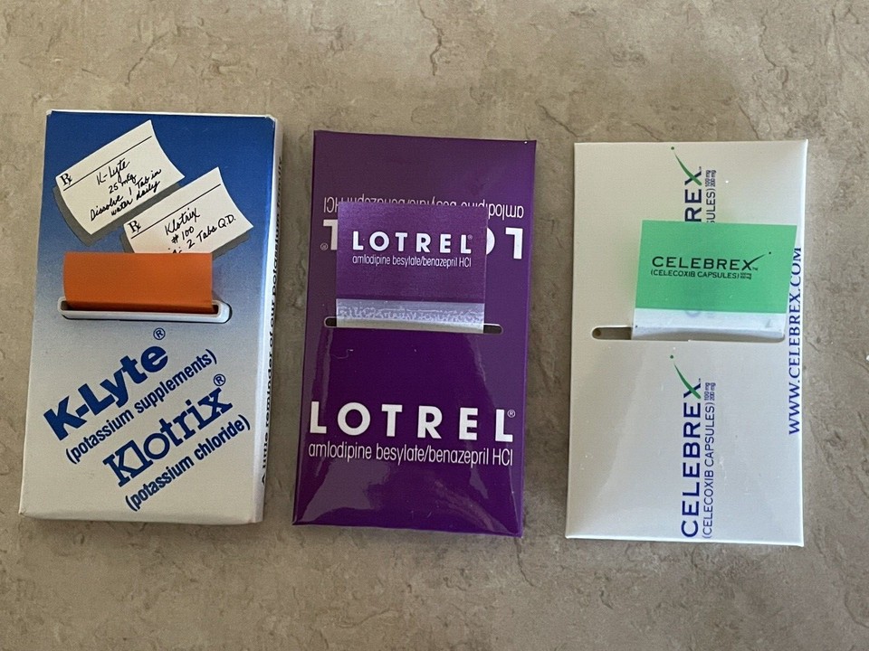 Lot Of 17 Pharmaceutical Pharma Collectible Drug Rep Gift Advertising ...