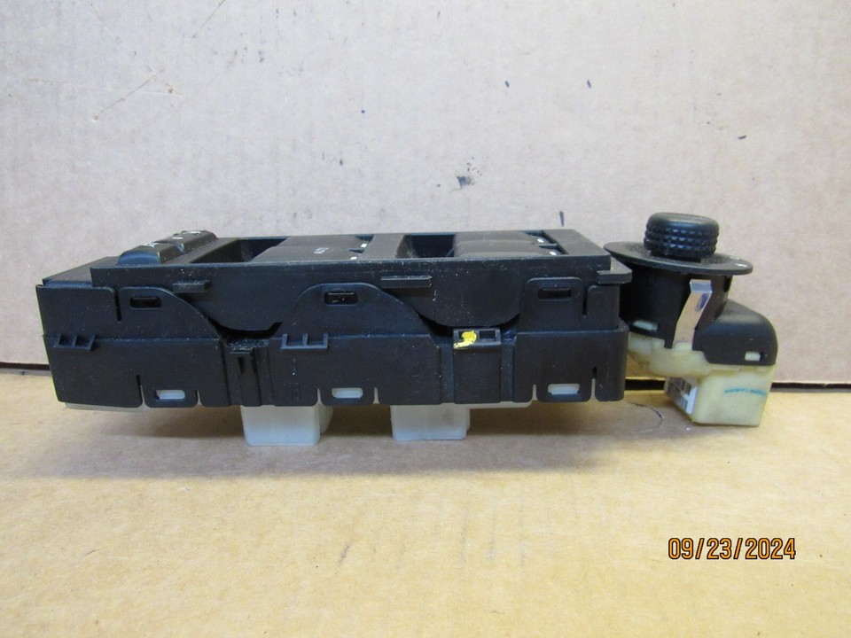 2007 08 2009 2010 Chrysler 300 Left Driver Side Master Window Control ...