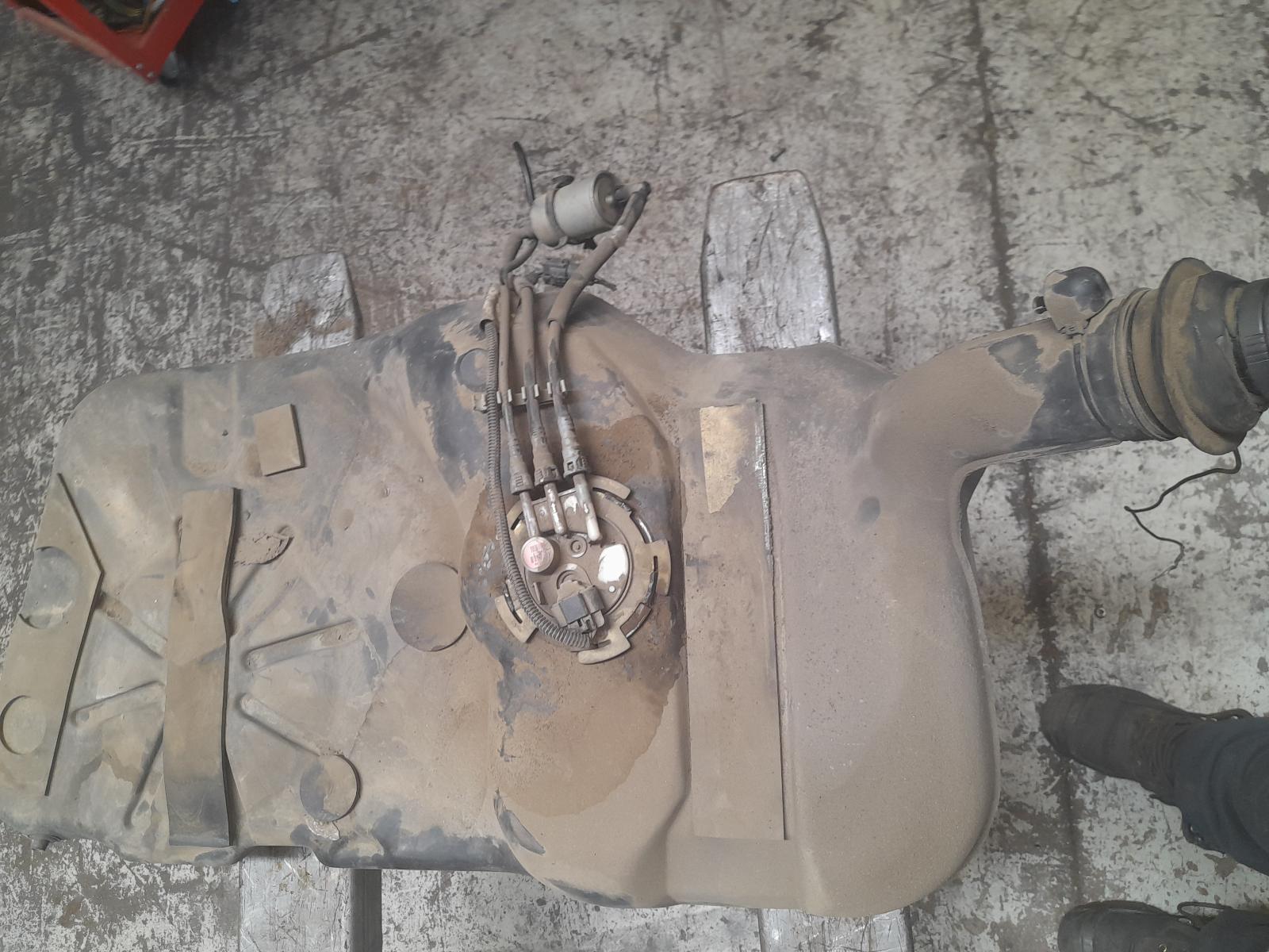 HOLDEN COMMODORE FUEL TANK VT-VZ, SEDAN/WAGON, 09/97-09/07 97 98 99 00 ...