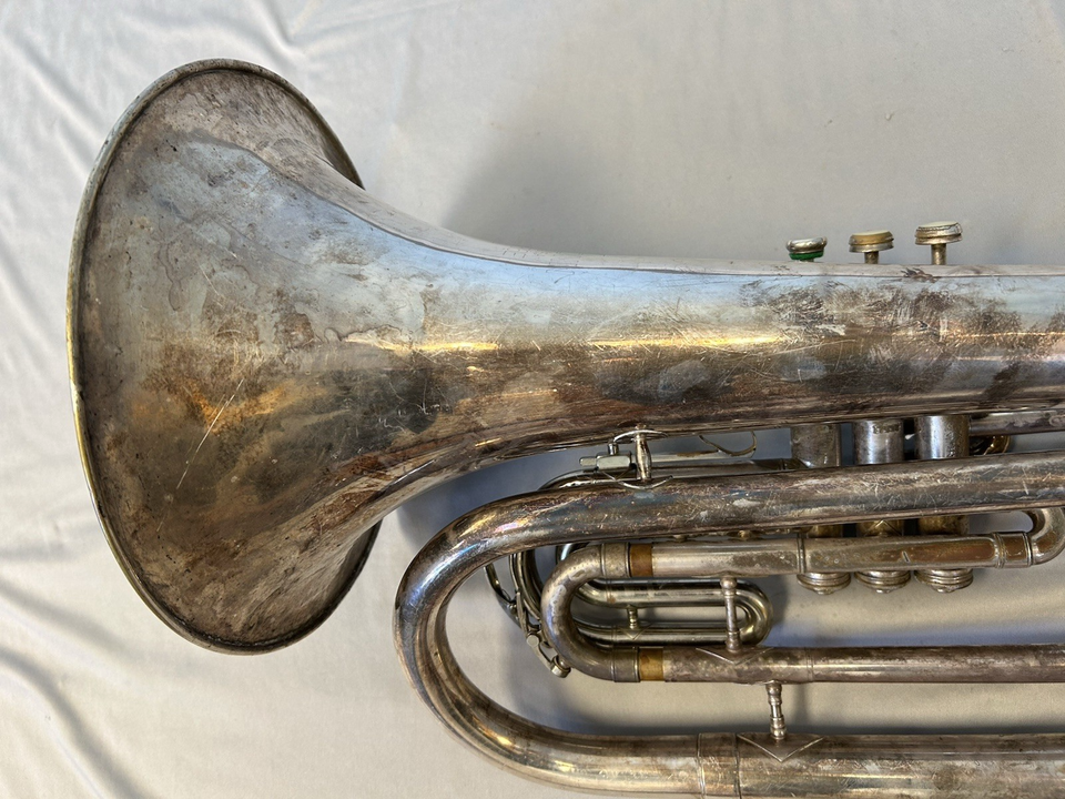 QUALITY! CONN 136E SILVER MARCHING BARITONE HORN + DYNASTY CASE | eBay