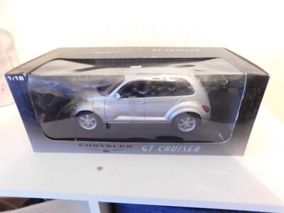 AUTO ART Models 1:18 2001 Chrysler GT Cruiser Diecast Car California ...