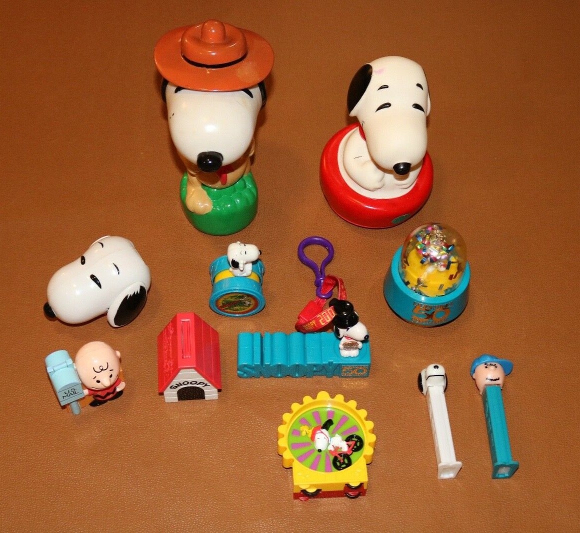 Vintage Peanuts - Toy lot of 12 - Snoopy and Charlie Brown Collectibles ...