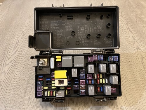 DODGE RAM 1500 TIPM INTEGRATED POWER MODULE FUSE BOX RELAY 2011 ...