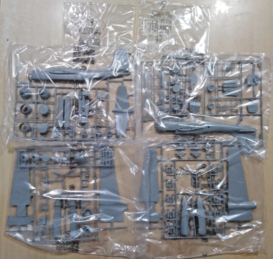 18-04504 REVELL 1:48 Scale DOUGLAS A-26B INVADER Plastic Model Kit ...