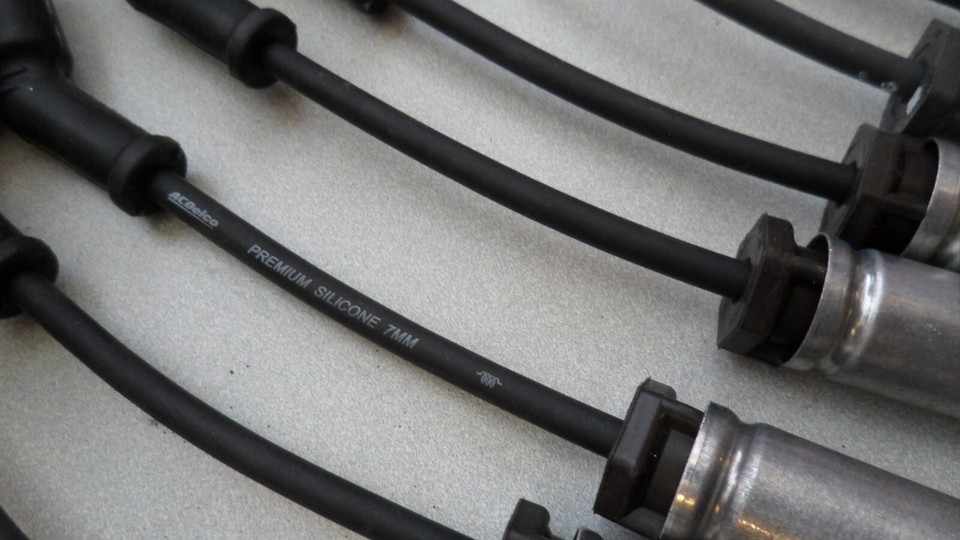 LS3 Chevy Crate Engine Set of 8 Spark Plug Wire W/ Heat Shield Hot Rod ...