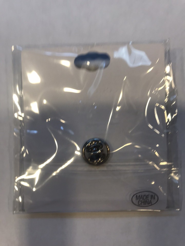 Dlo Brown Collectors Pin Pro Wrestling Crate Exclsive | eBay