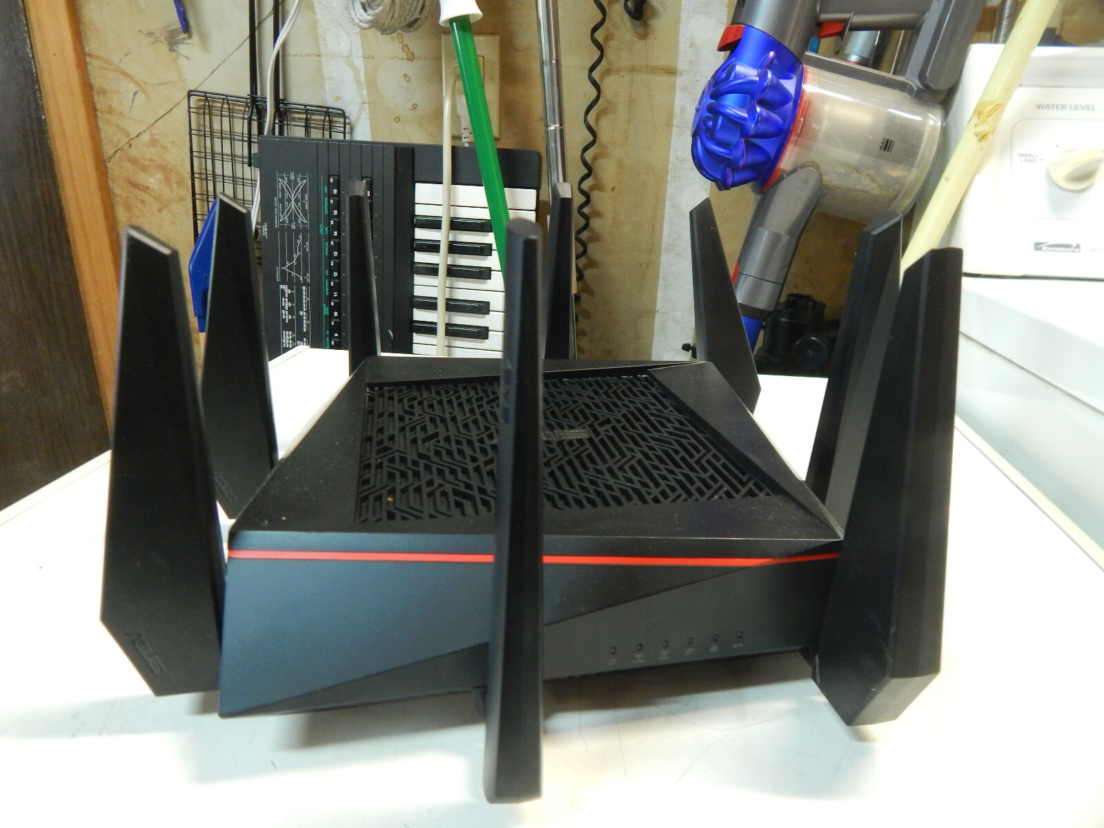 ASUS RT AC5300 Extreme Tri Band WiFi Router Gaming 4K Streaming 8 ...