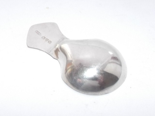 ANTIQUE GEORGE V SOLID SILVER STERLING CADDY SPOON STOKES & IRELAND ...