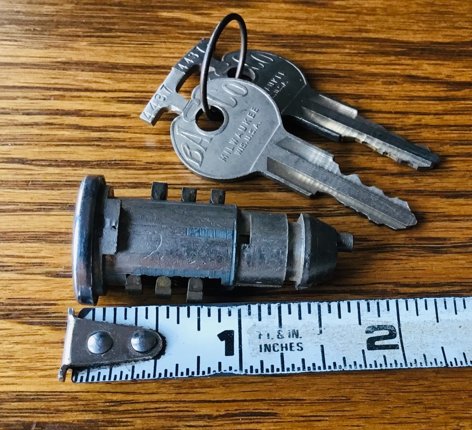 1934 1935 Buick GAS TANK LOCK CYLINDER w/BASCO KEYS vtg NOS Chevy ...